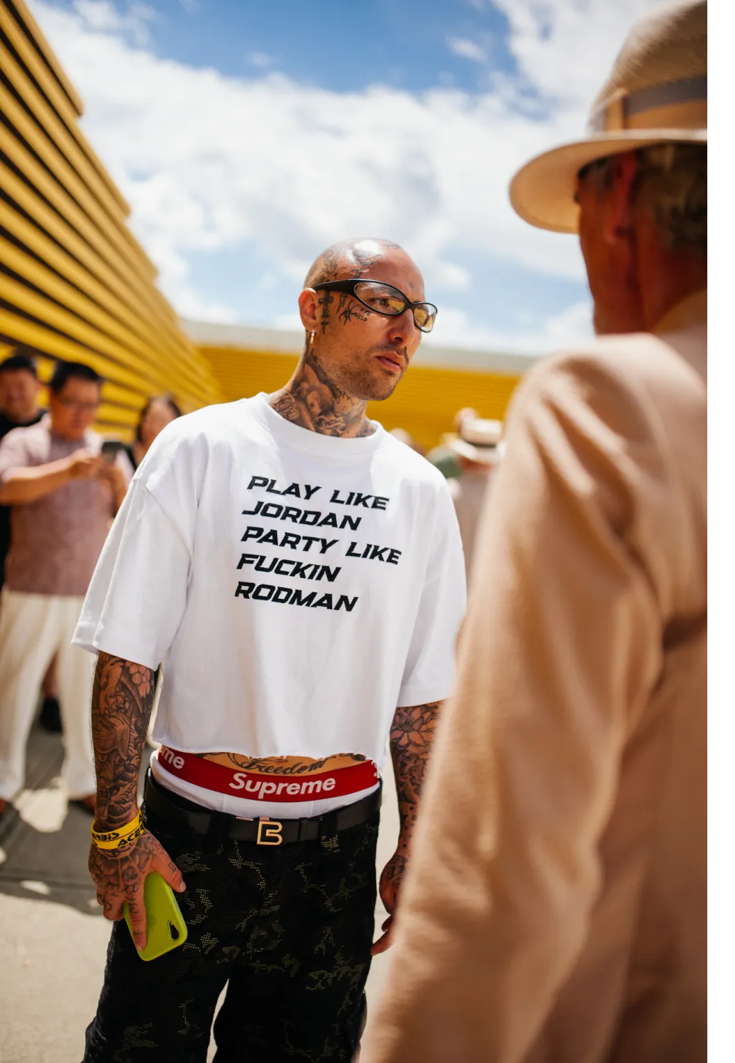 Streetstyle: uma expressão de moda nas ruas - Espelho Nosso